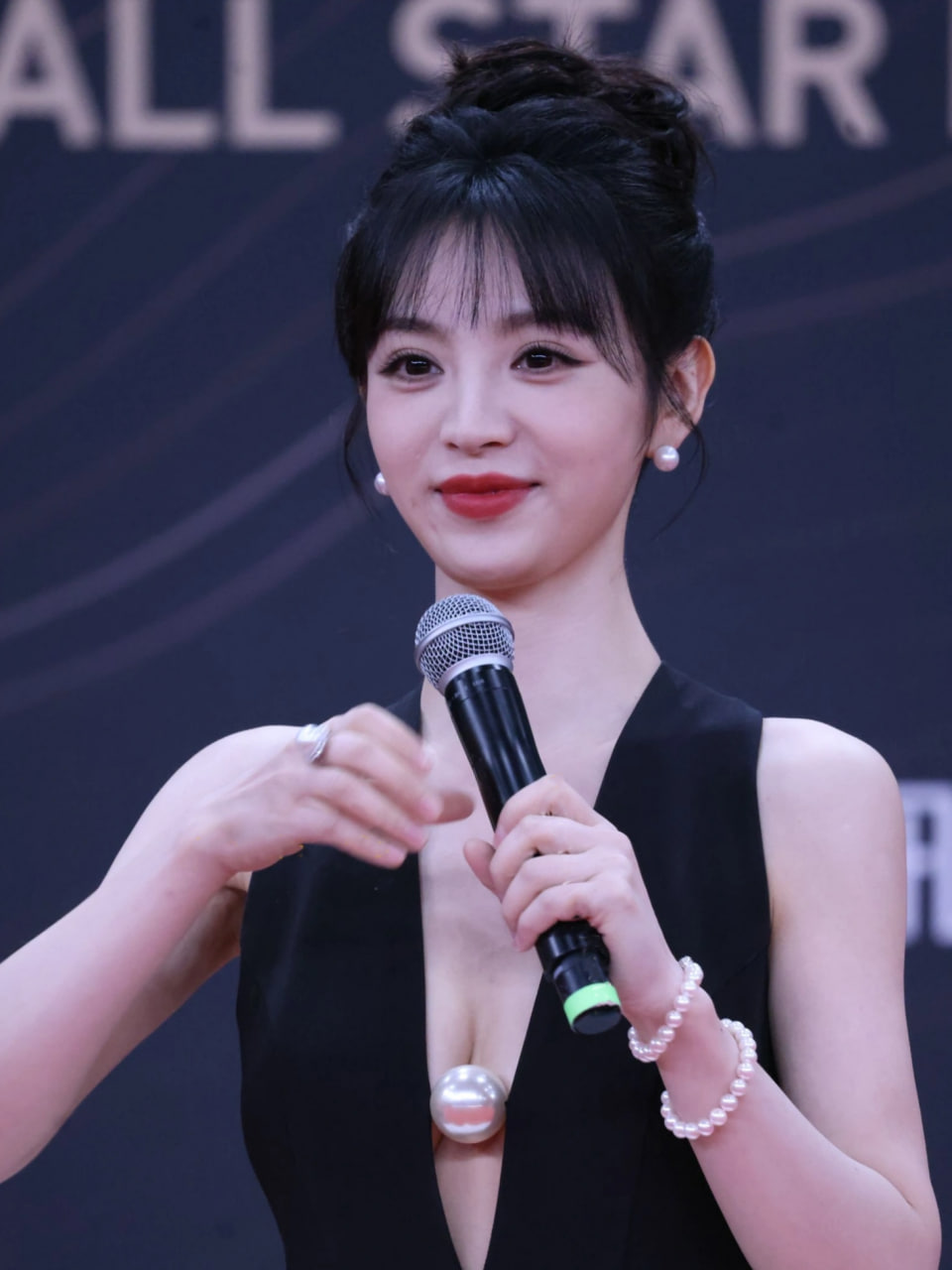 田曦薇星光搜整110P-26V-978M_知识付费平台_隐藏内容支付可见_知识极客-klgeek.com